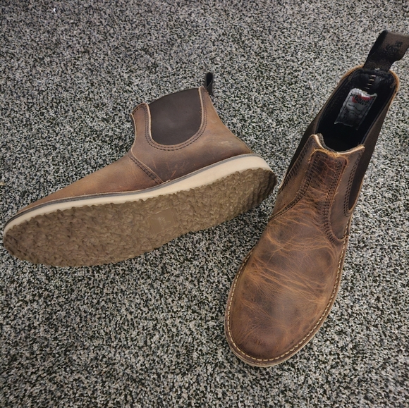 Red Wing Shoes | Shoes | Red Wing Weekender Chelsea Boots Size 7 | Poshmark
